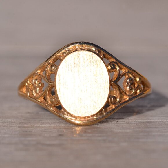 Jewelry | Vintage Yellow Gold Signet Ring With Filigree | Poshmark